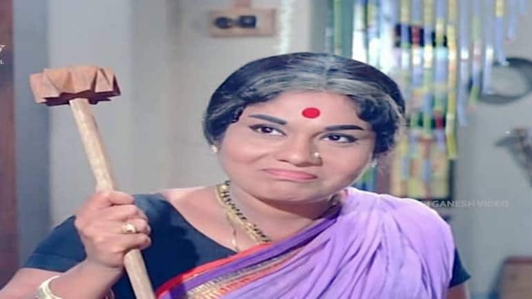 Veteran Kannada actress Leelavathi laid to rest as thousands pay ...