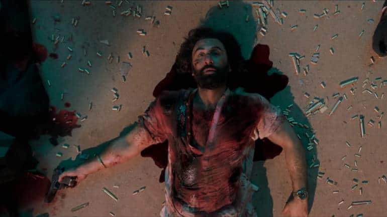 Animal review: Ranbir Kapoor is hypnotic in ultra-violent, jaw-dropping ...