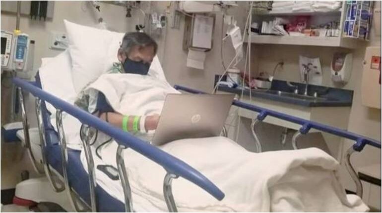 Teacher grades students' paper on hospital bed, day before passing away ...