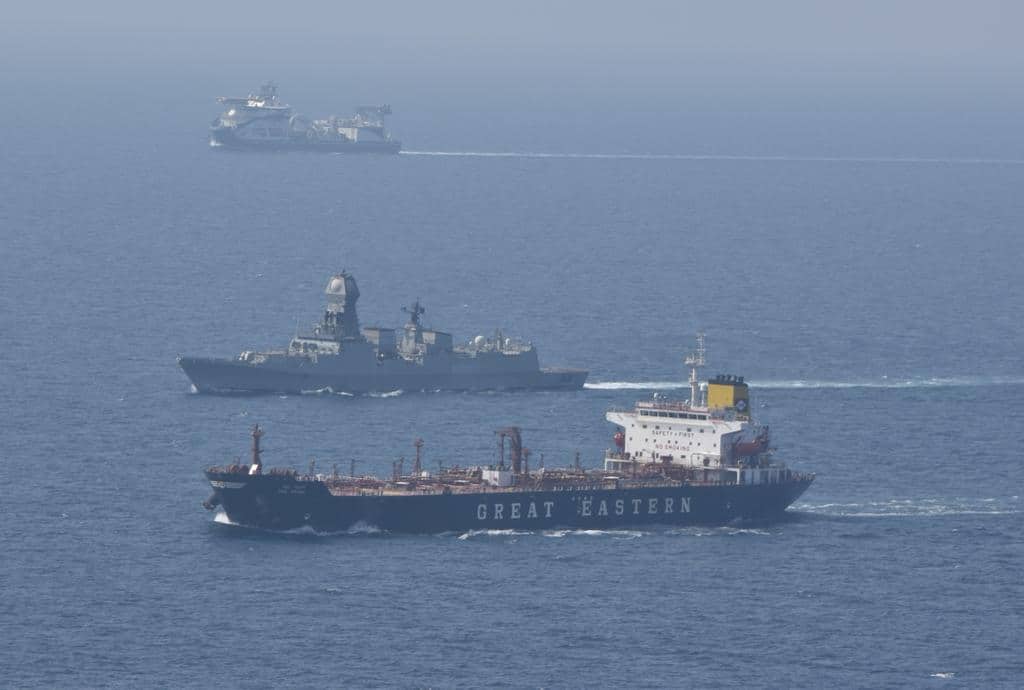Crew consisting Pakistan, Syrian nationals on Iraqi cargo vessel denied ...