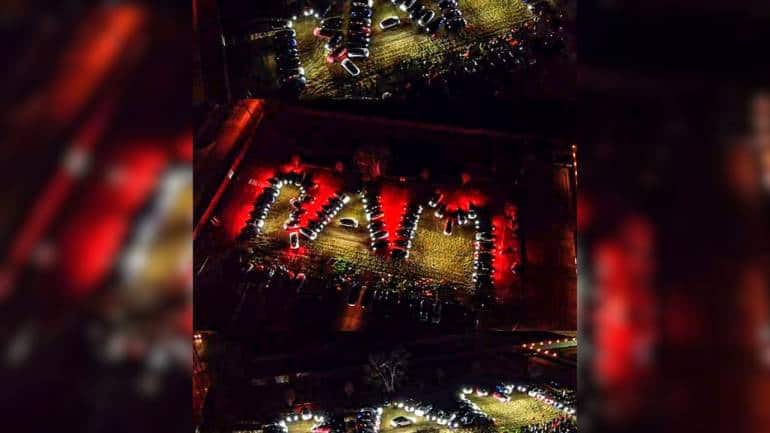Spectacular car rally, Tesla light show dedicated to Lord Ram enthrals ...