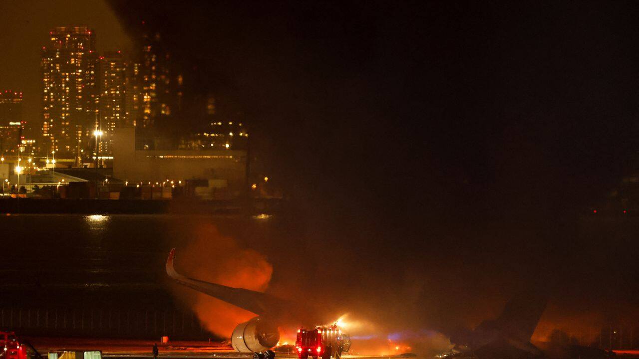Japan Airlines airplane catches fire in Tokyo airport after collision ...