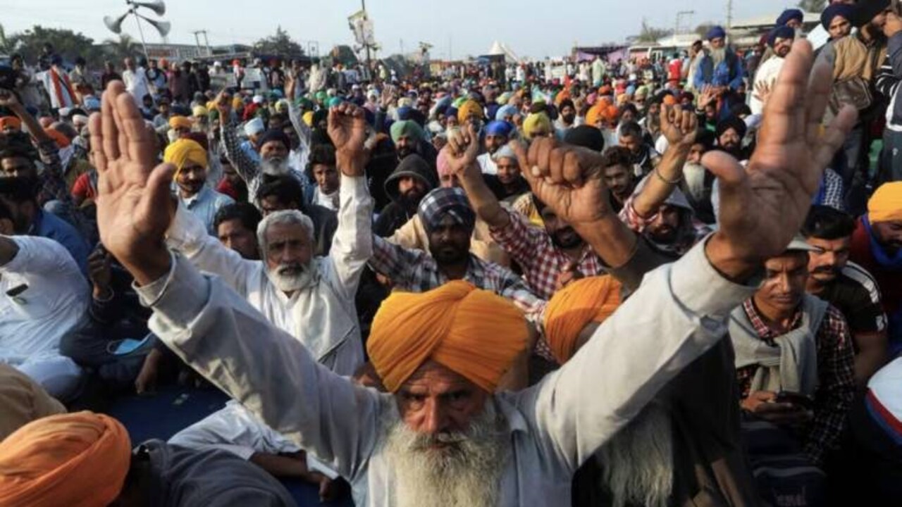 Farmers Protest Highlights: Security forces fire teargas shells to ...