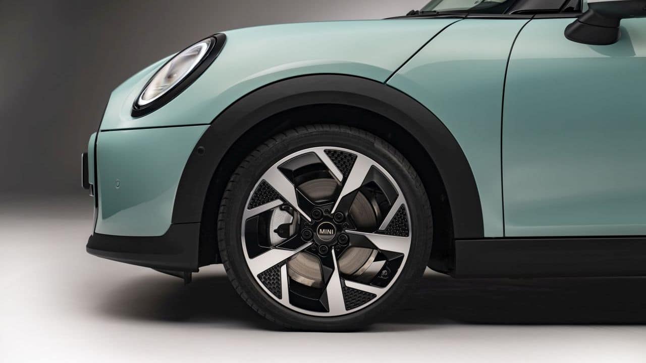 Fourth-gen Mini Cooper petrol to be the last ICE-powered car from the ...