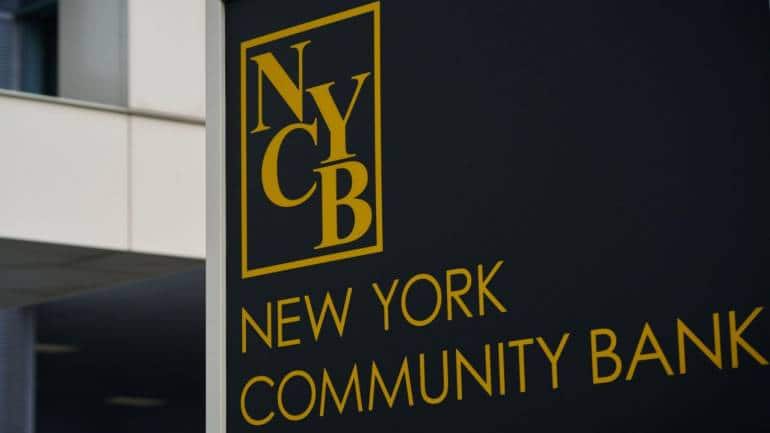 NYCB’s tense talks with watchdog led to moves that rocked market