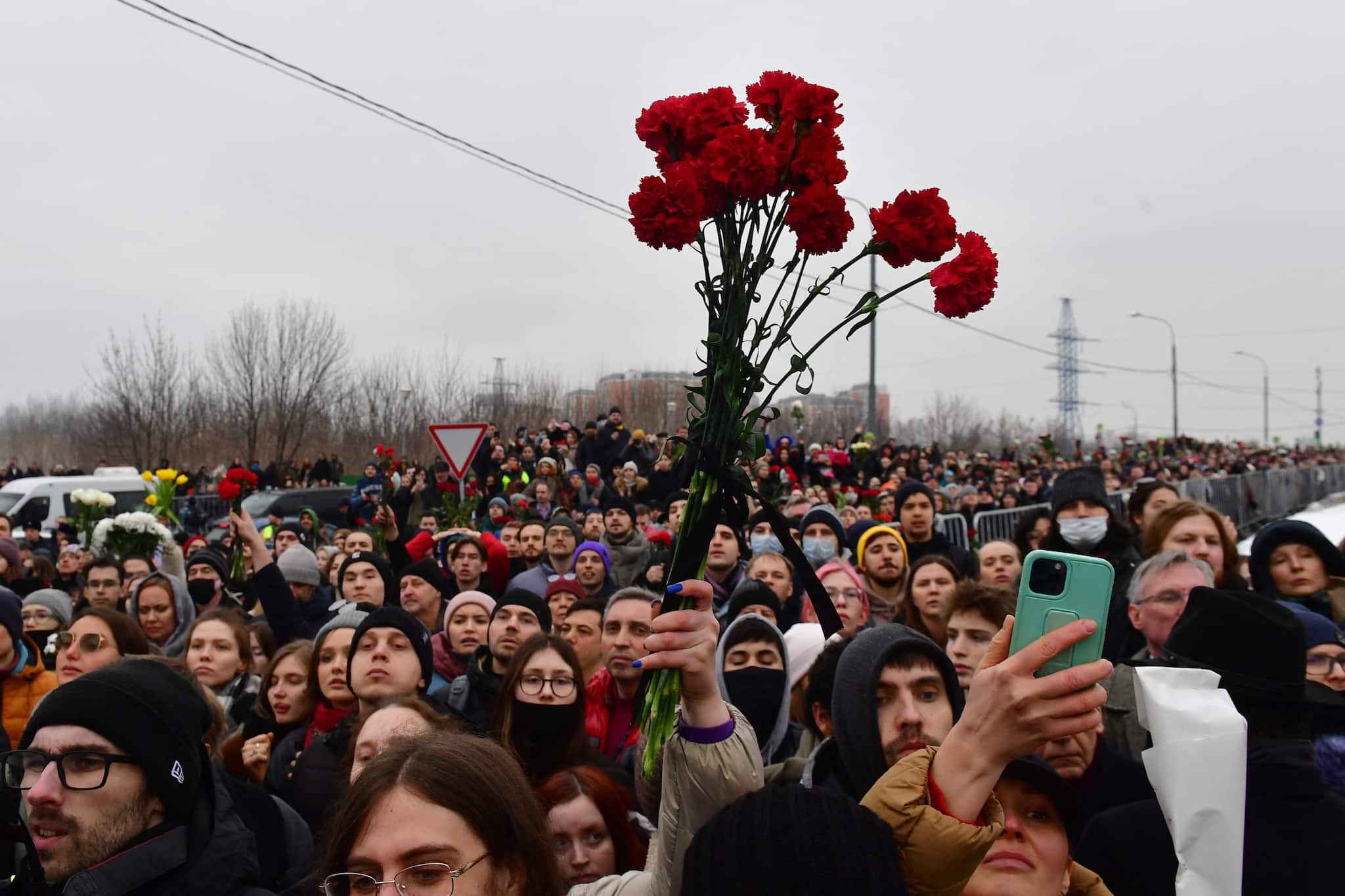 In Pics | Emotional Farewell: Alexei Navalny laid to rest amidst ...