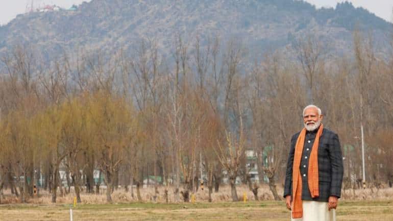 J&K: PM Modi unveils ‘Dekho Apna Desh People’s Choice 2024’ tourism ...