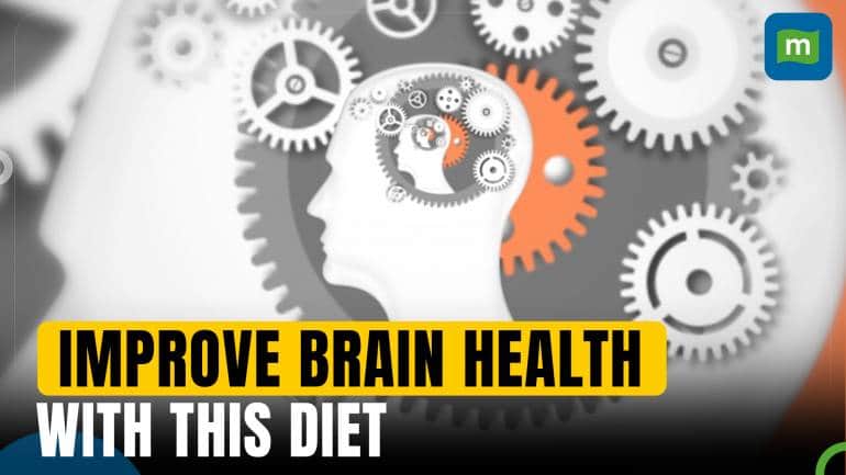 Include these foods in your diet to improve brain health, memory
