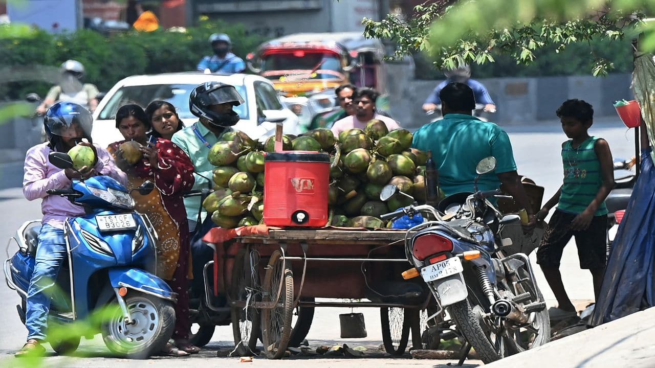 Schools closed, warnings issued as Asia swelters in extreme heatwave