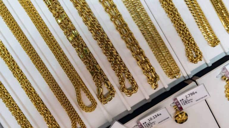 Safe-haven demand fuels gold's record rally