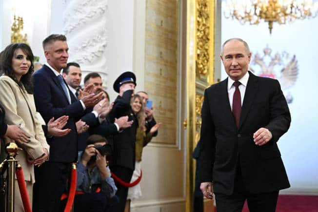 Russian President Vladimir Putin takes oath for 5th term. Pics here