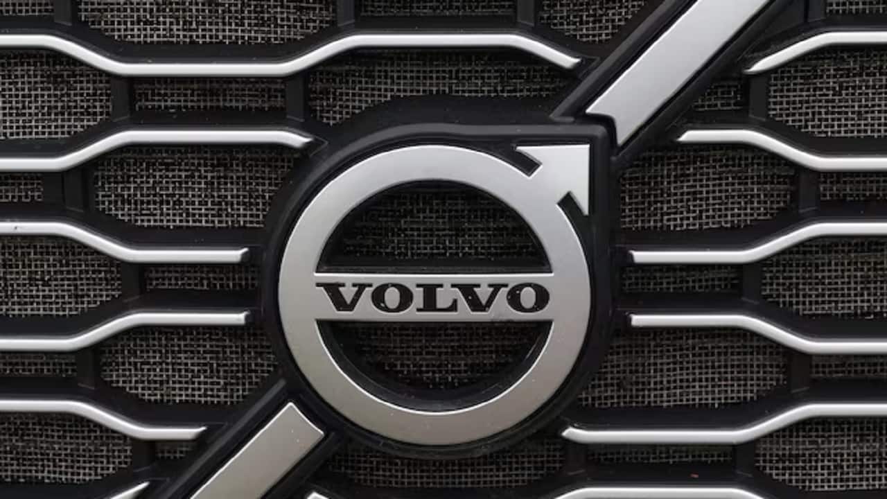 Volvo Cars abandons 2030 EV-only target