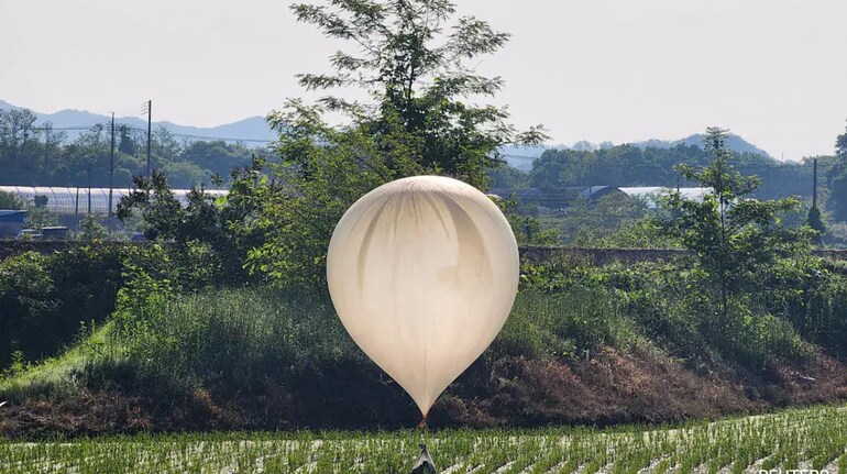 North Korea floats trash balloons towards South