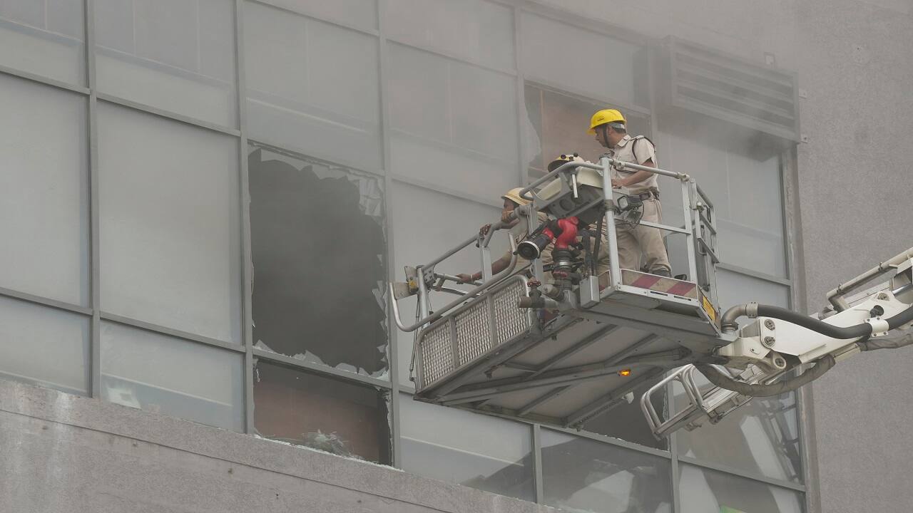 Fire breaks out at Kolkata's Acropolis Mall, rescue ops underway; no ...