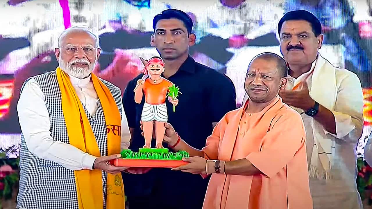 PM Modi releases Rs 20,000 cr under PM-KISAN Yojana, reiterates ...