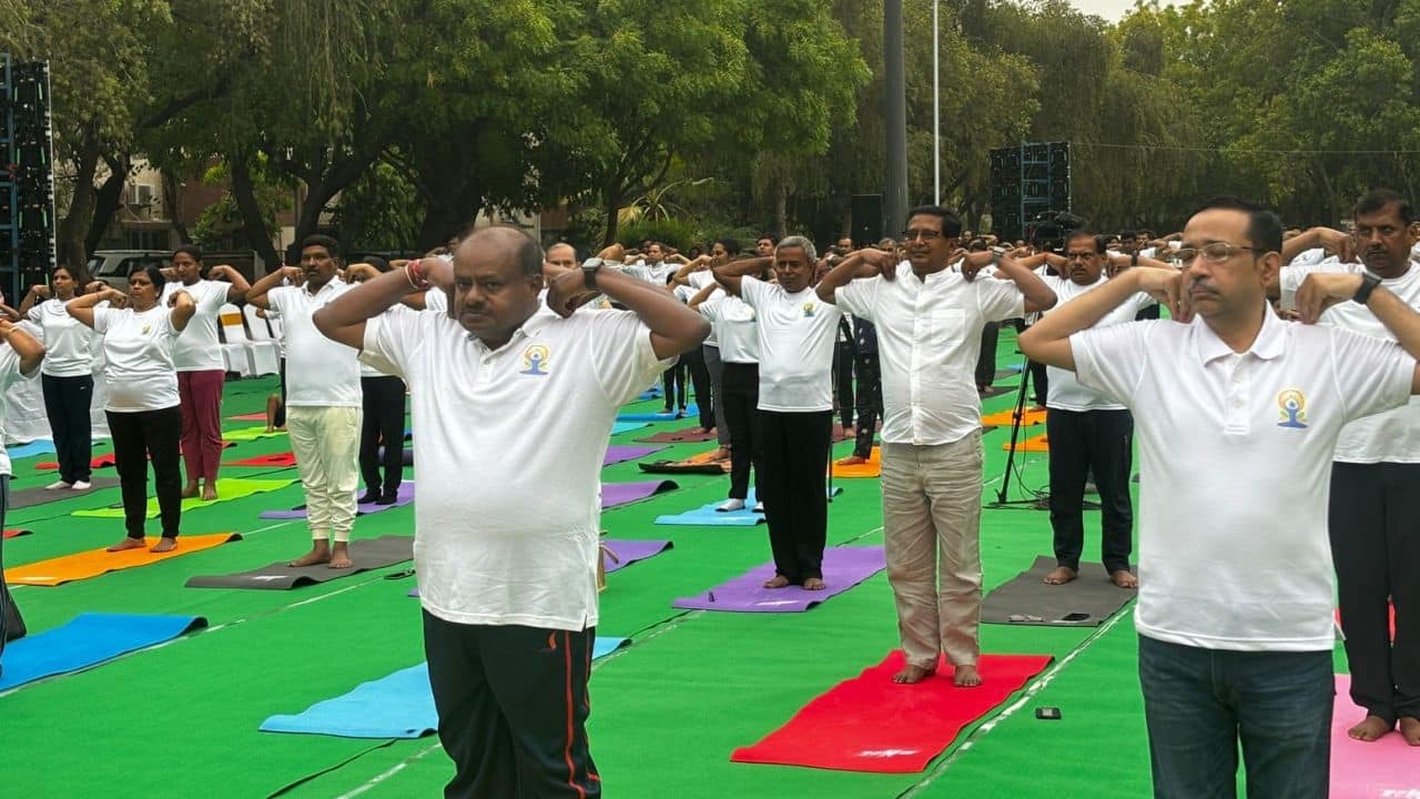International Yoga Day: Glimpses from around the world on celebration ...