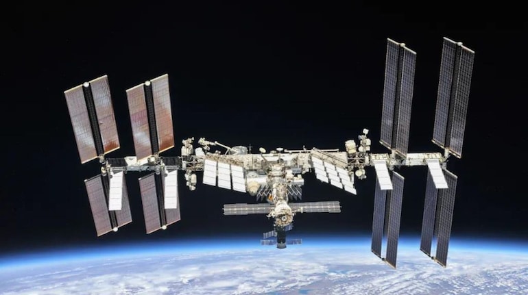 Elon Musk's SpaceX bags $843 million Nasa contract to carry ISS to its ...