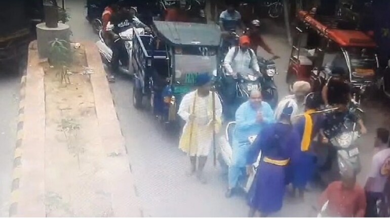 Shiv Sena (Punjab) leader attacked with swords in broad daylight in ...