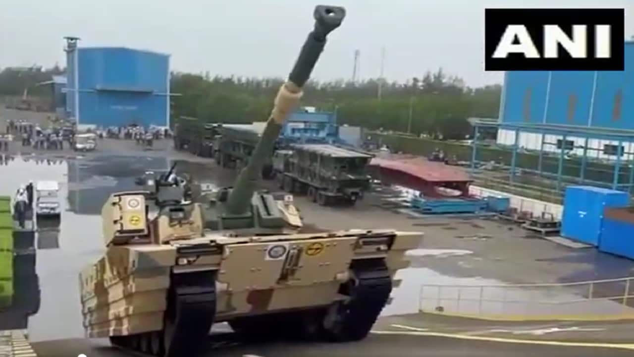 India unveils light tank 'Zorawar', intending to counter China at LAC ...