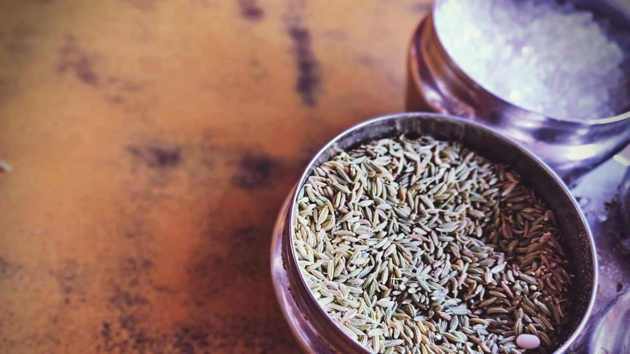 Home hacks for acidity: You can beat heartburn naturally with these ...