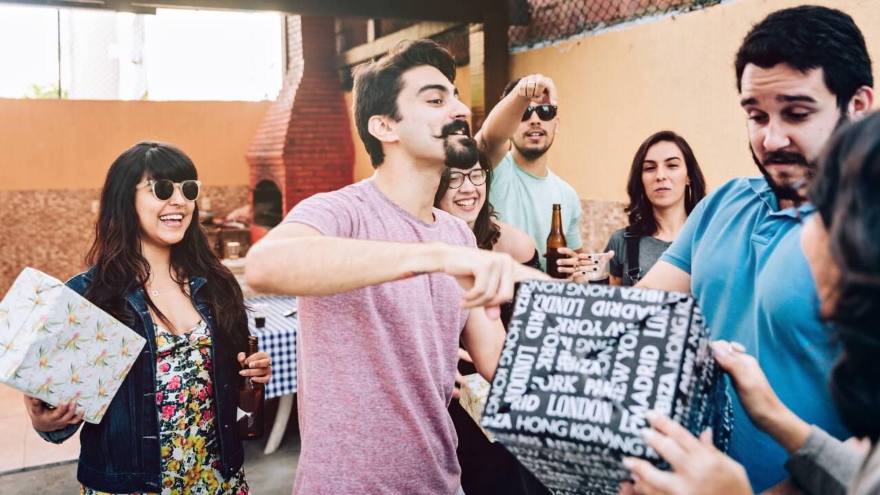 Friendship Day gift ideas: Surprise your friends with these budget ...