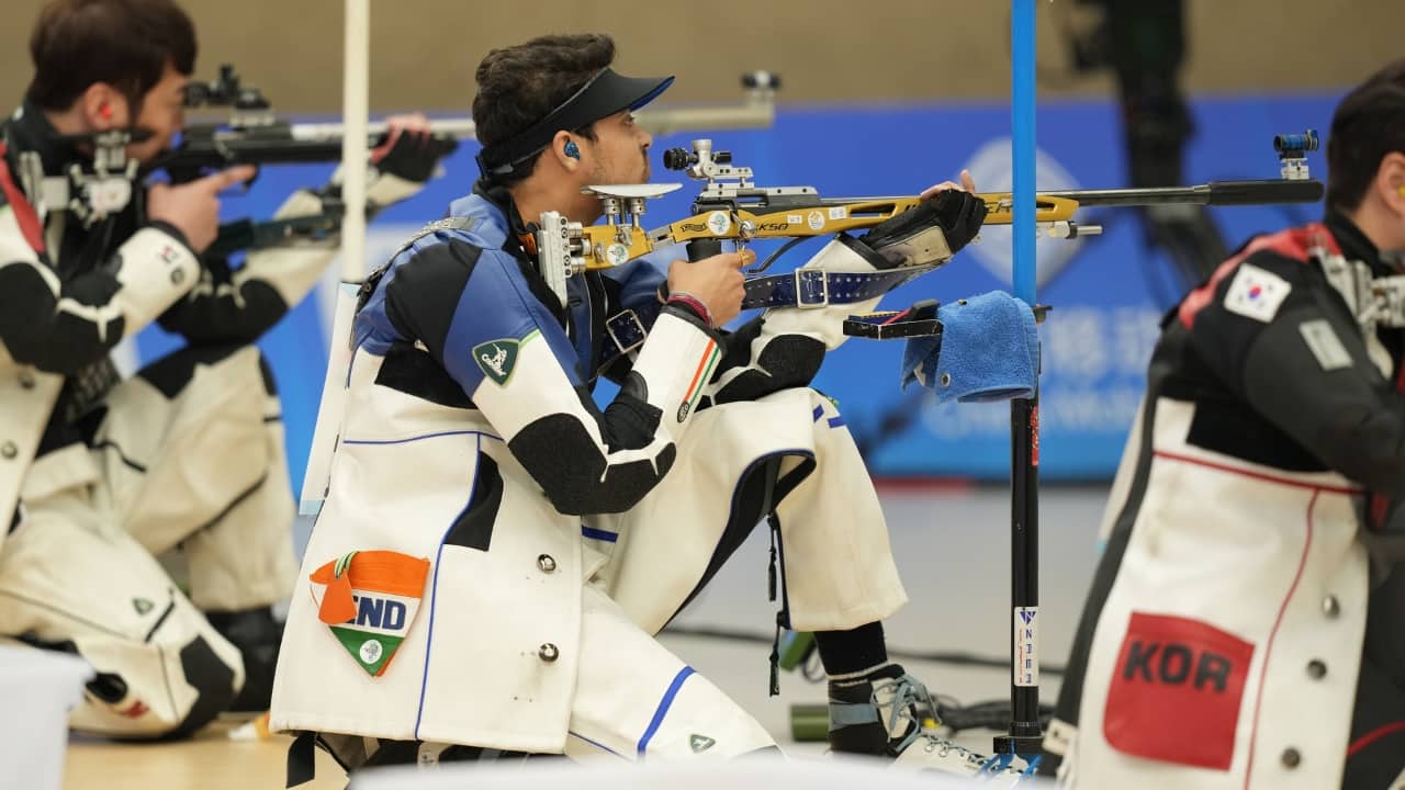 Swapnil Kusale Wins Bronze in 50m Rifle at Paris Olympics 2024: His ...