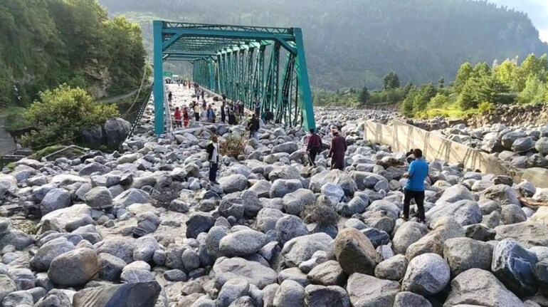 4 workers trapped in Kullu's Malana Hydro project tunnel after ...