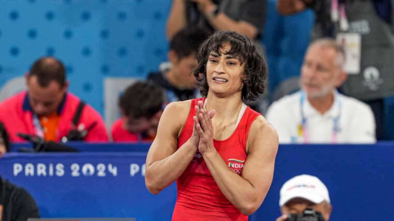 Indomitable Vinesh Phogat extends fairytale run by reaching wrestling ...