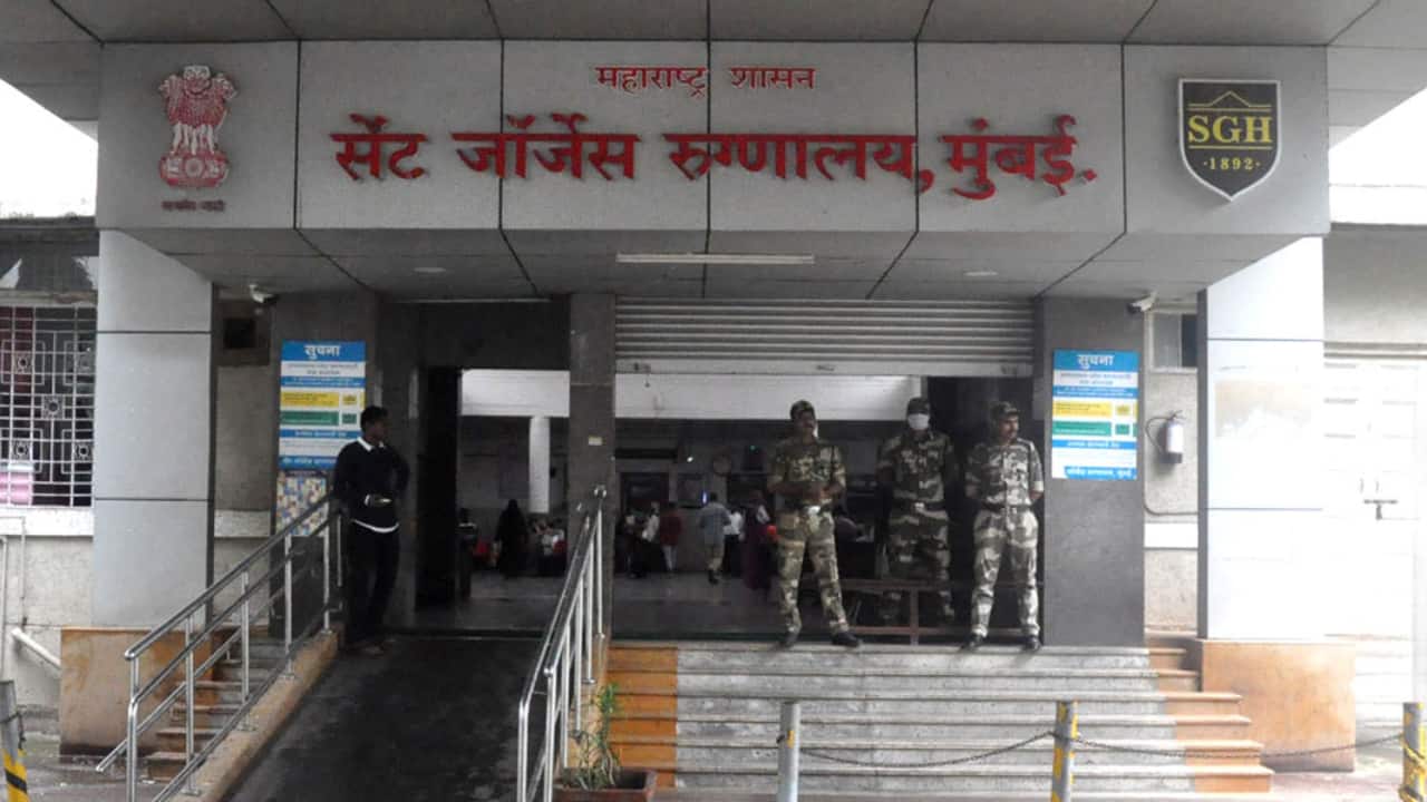 Mumbai: Seeking stitches for head injury, hospital staffer dies in ...
