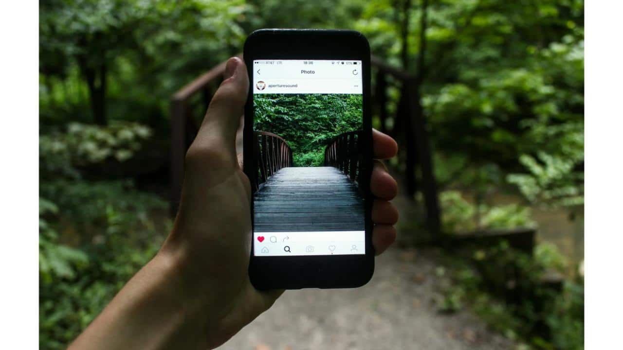Instagram users, you can now post up to 20 photos and videos in one post