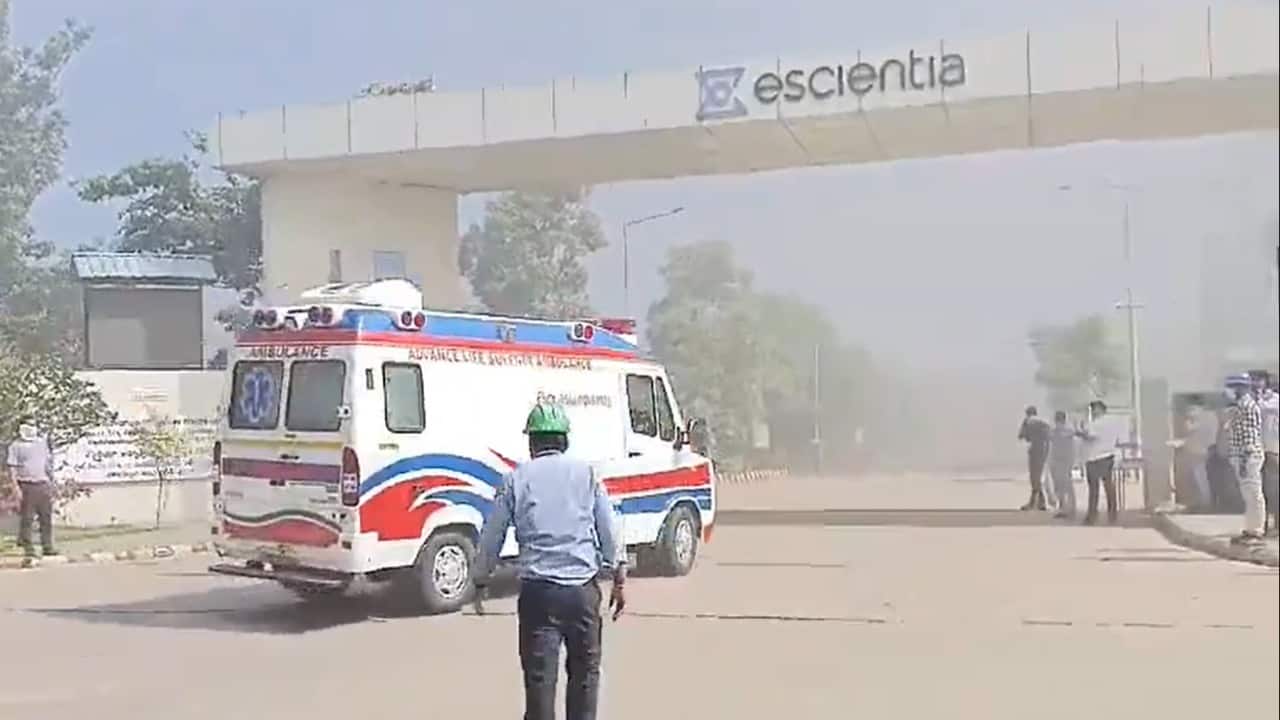 Atchutapuram SEZ accident in Andhra: Death toll rises to 17 in reactor ...