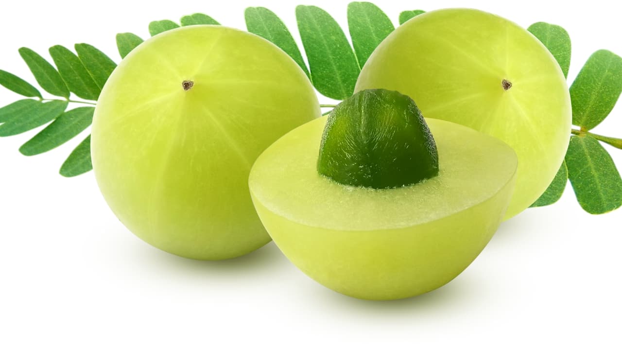 Health benefits of amla seeds: A natural treasure that must be part of ...