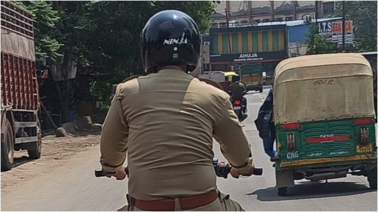 Ghaziabad Police fines cop with customised number plate after X user's post