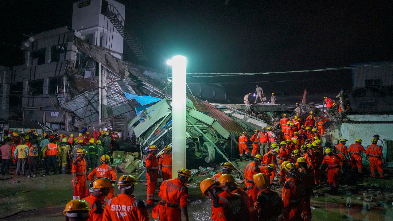 Lucknow building collapse: Toll rises to 8, CM Adityanath visits ...