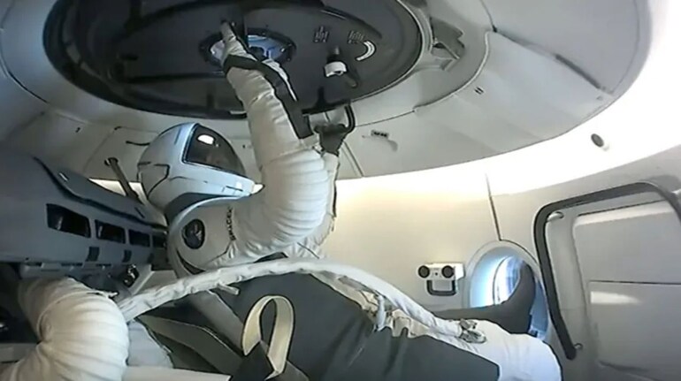 Polaris dawn: SpaceX's billionaire astronaut and civilians successfully ...
