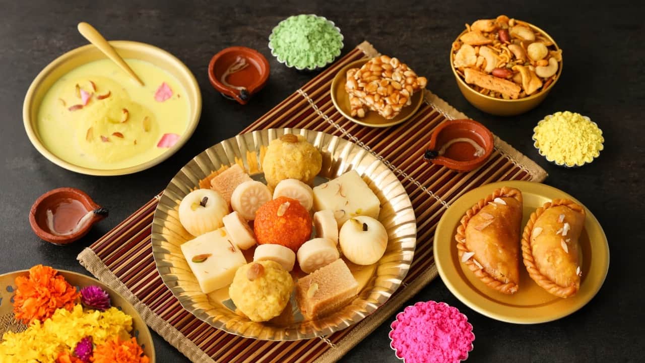 Dussehra menu: Easy recipes for saffron rasmalai cheesecake, air-fried ...