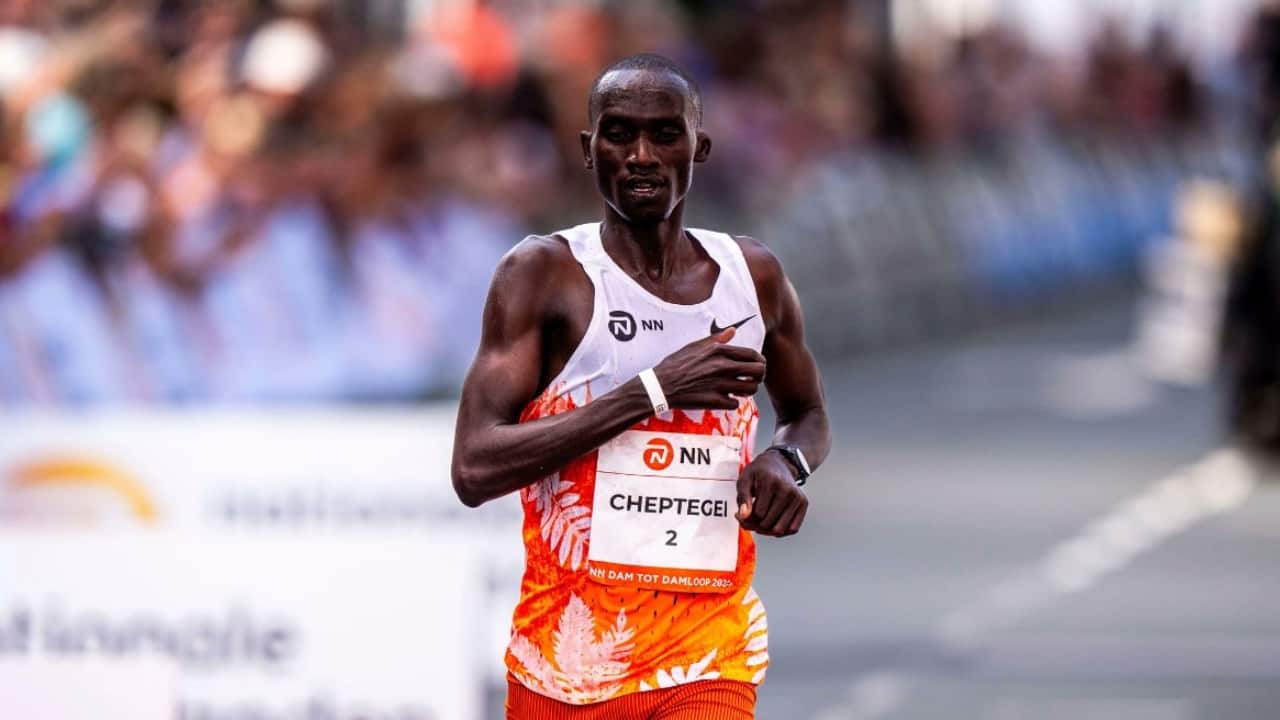 Joshua Cheptegei wins Vedanta Delhi Half Marathon men's elite race