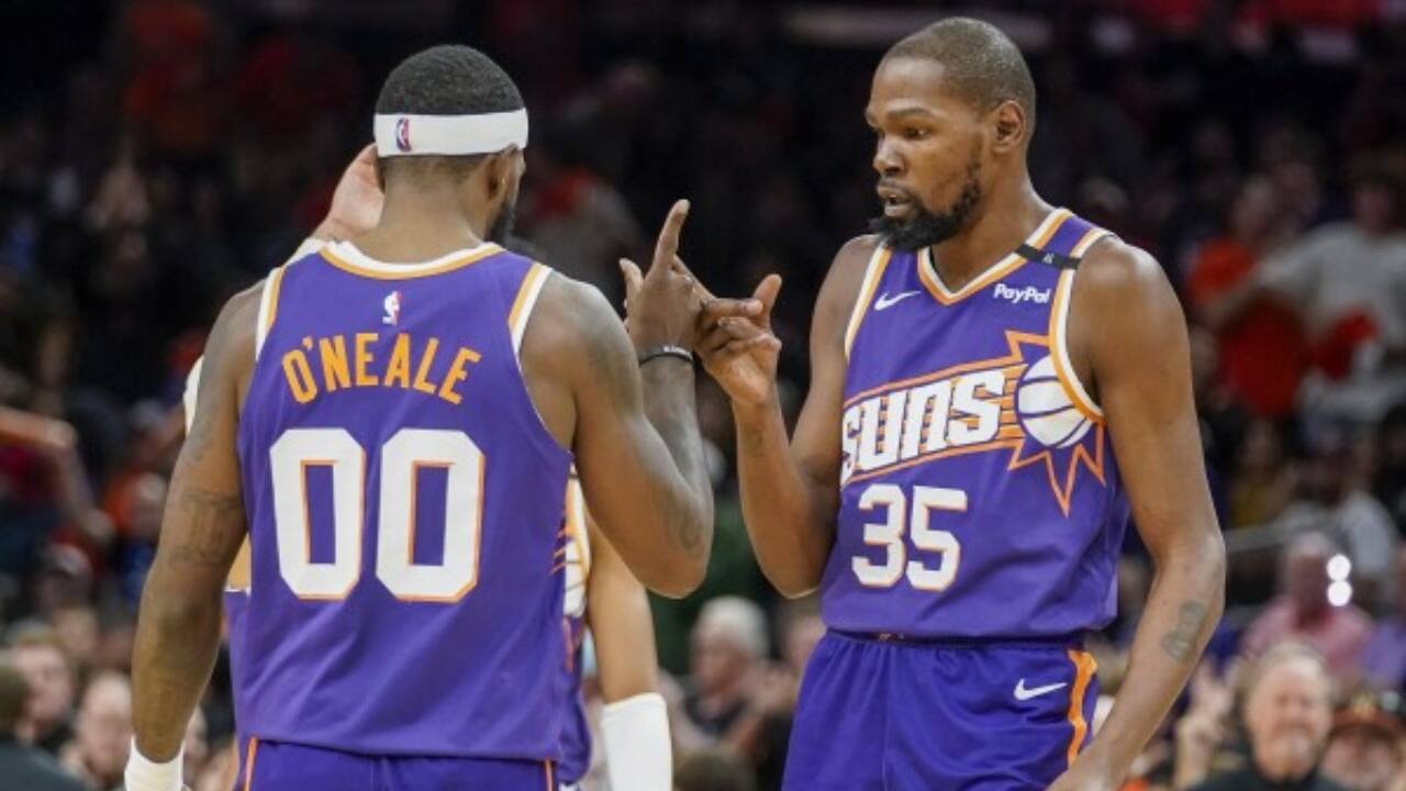 Kevin Durant becomes 8th player in NBA history to score 30,000 points