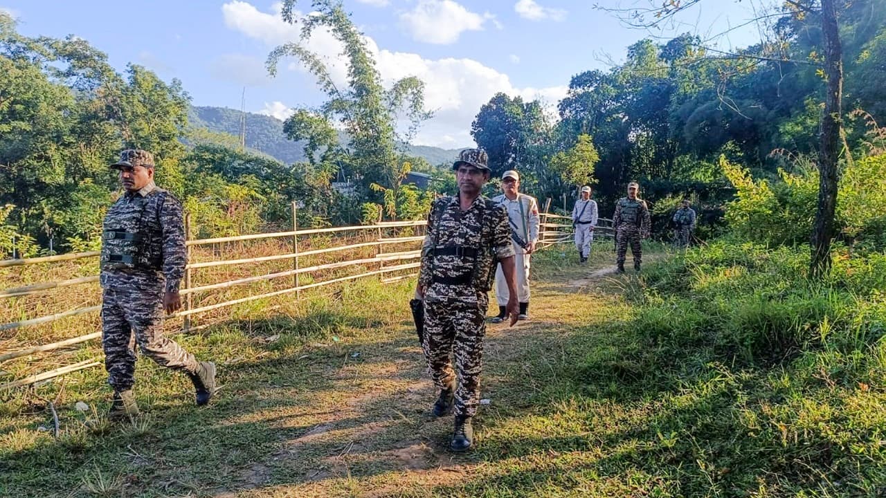 Mobile internet ban extended till December 7 in nine districts of Manipur