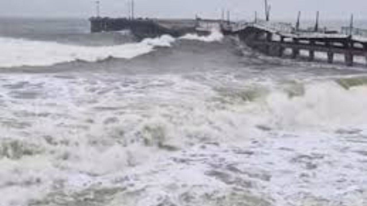 Cyclone Fengal Tracker: Schools and colleges in Puducherry, Karaikal to ...