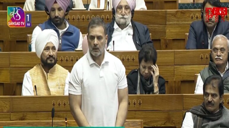 Shrikant Shinde refers to Indira Gandhi's letter to Savarkar, sparks ...