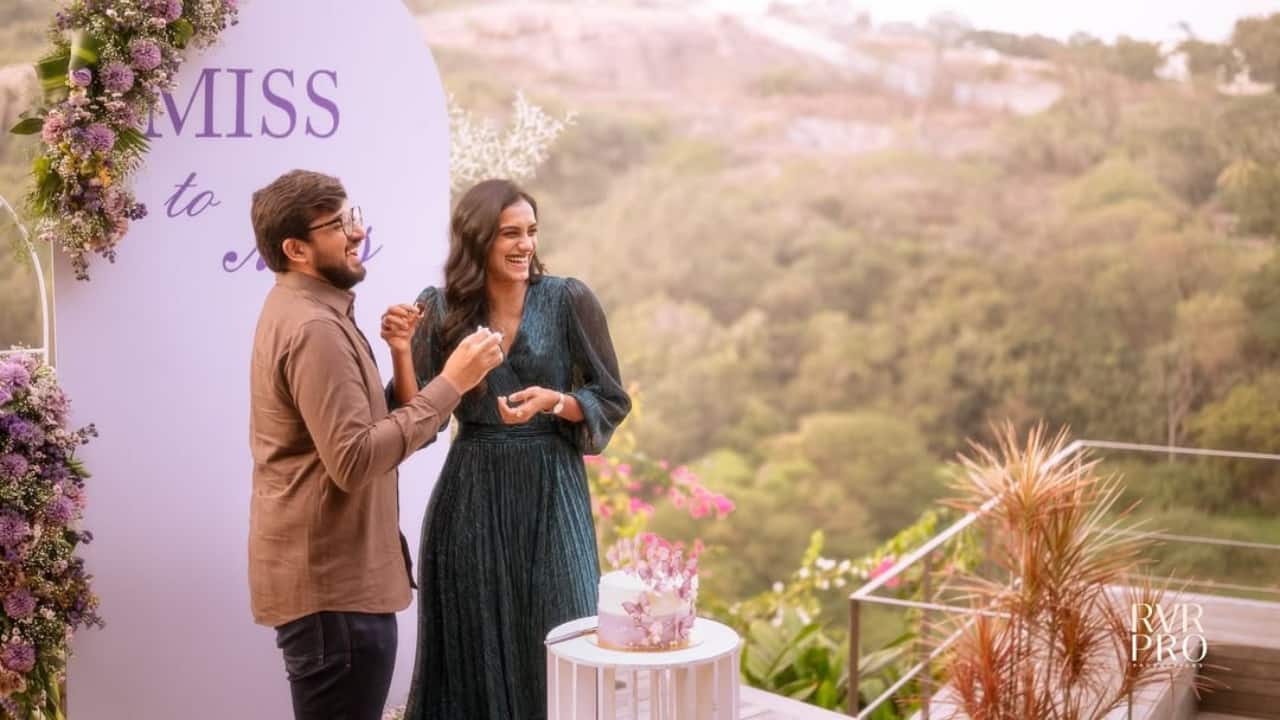 PV Sindhu drops first pic of engagement with Venkata Datta Sai, pens ...