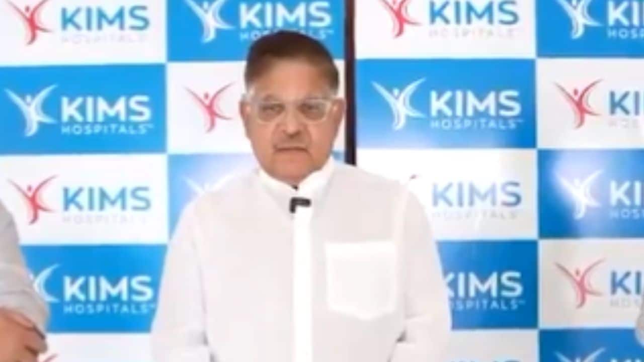 Allu Arjun's father Allu Aravind meets boy critically injured in ...