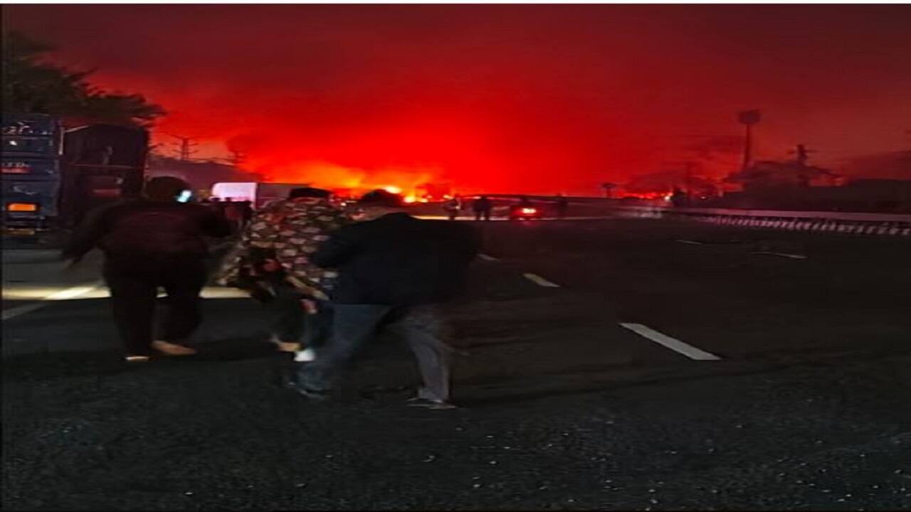 Jaipur fire: 11 dead after truck carrying chemical hits other vehicles ...