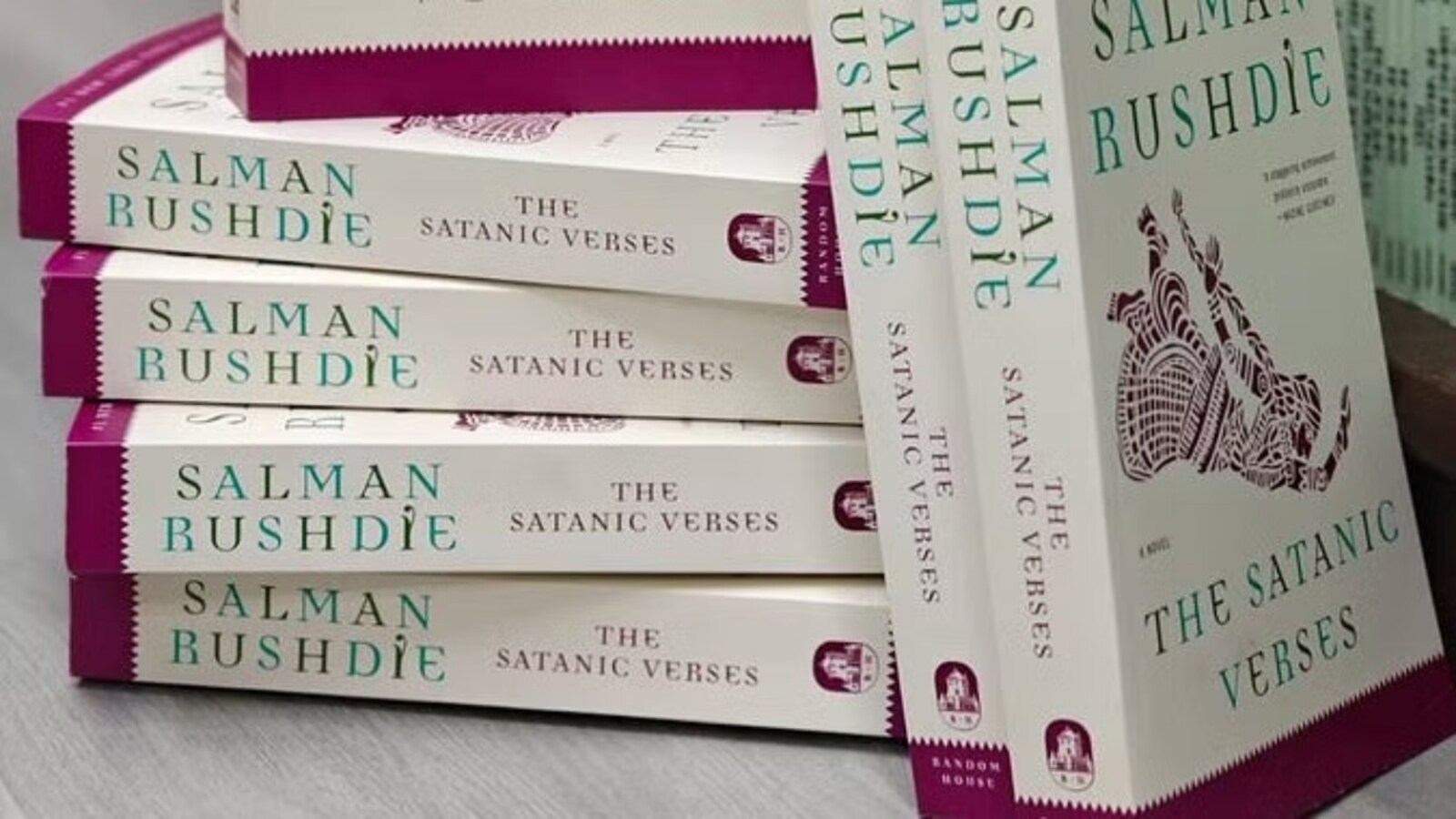 Satanic Verses Literature The Satanic Verses Stock Photo Alamy