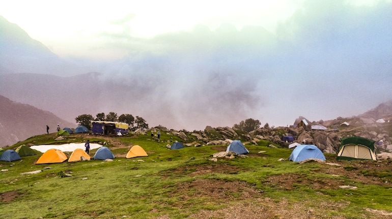 Triund Trek Guide: Best time to visit, how to reach & top nearby ...