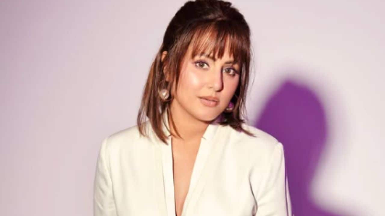 Go ahead, unfollow me, I will be an Indian first, writes Hina Khan as ...