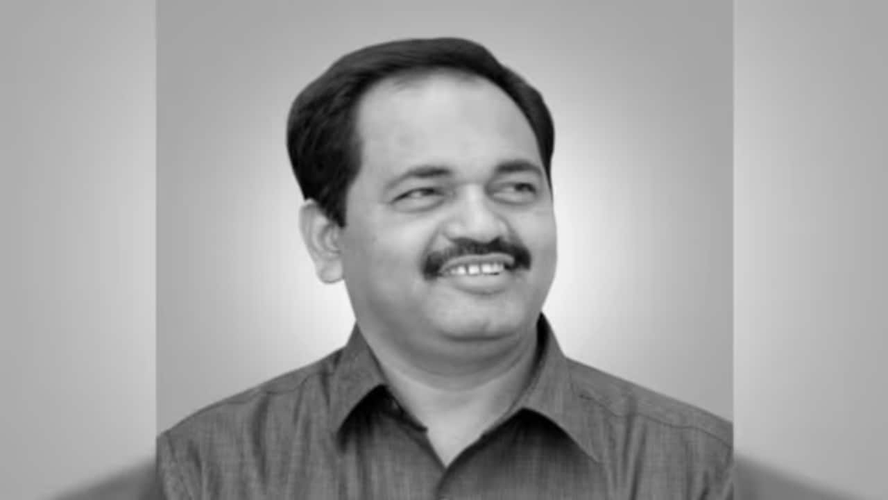 Maha Kumbh 2025: NCP (SP) leader Mahesh Kothe dies of heart attack ...