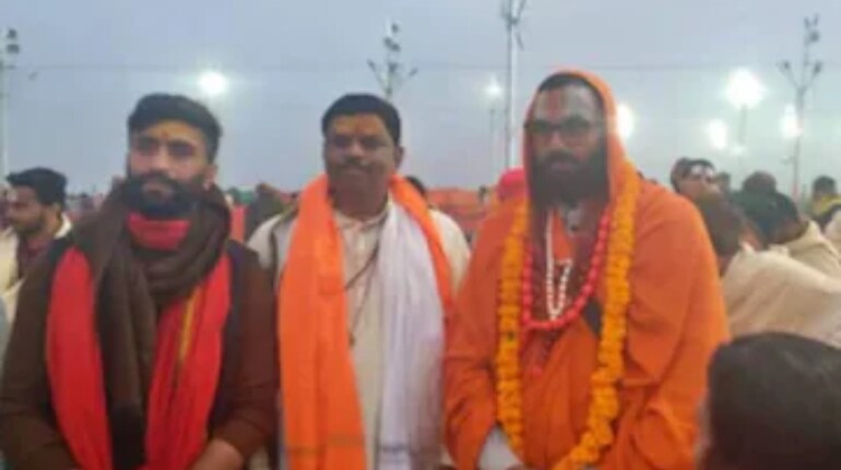 Maha Kumbh 2025: Meet Acharya Rupesh Kumar Jha, Who Passed UGC NET 7 ...