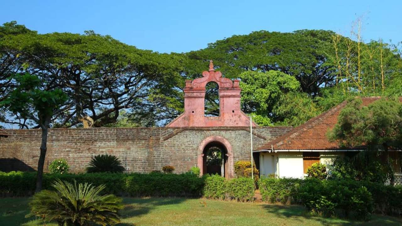 8 must-see forts in Kerala for history buffs and travelers ...